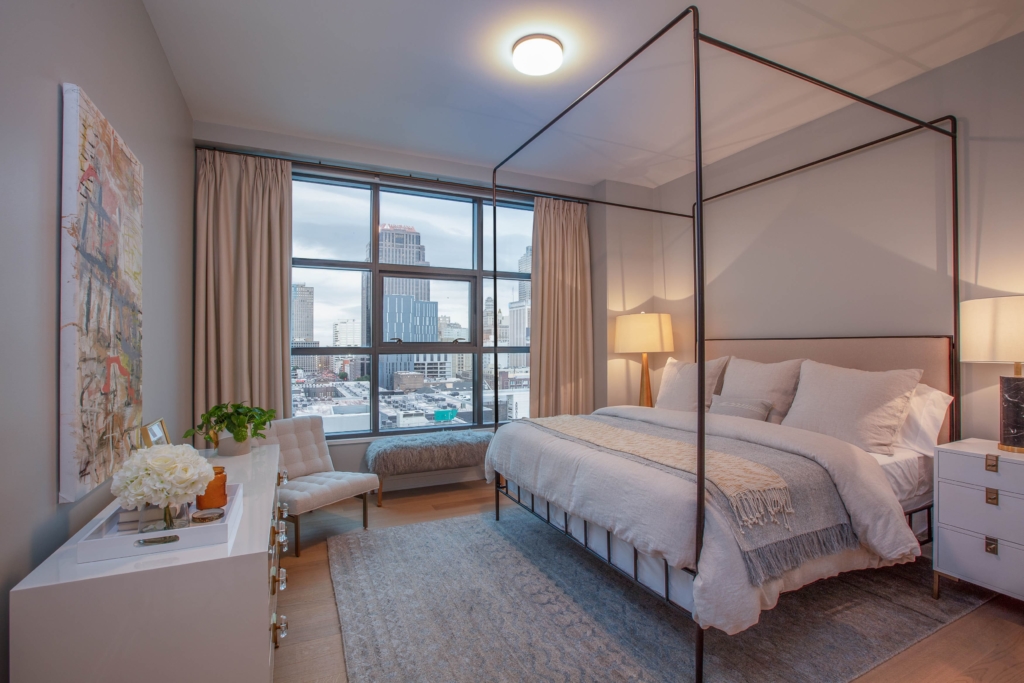 Standard_Bedroom-min